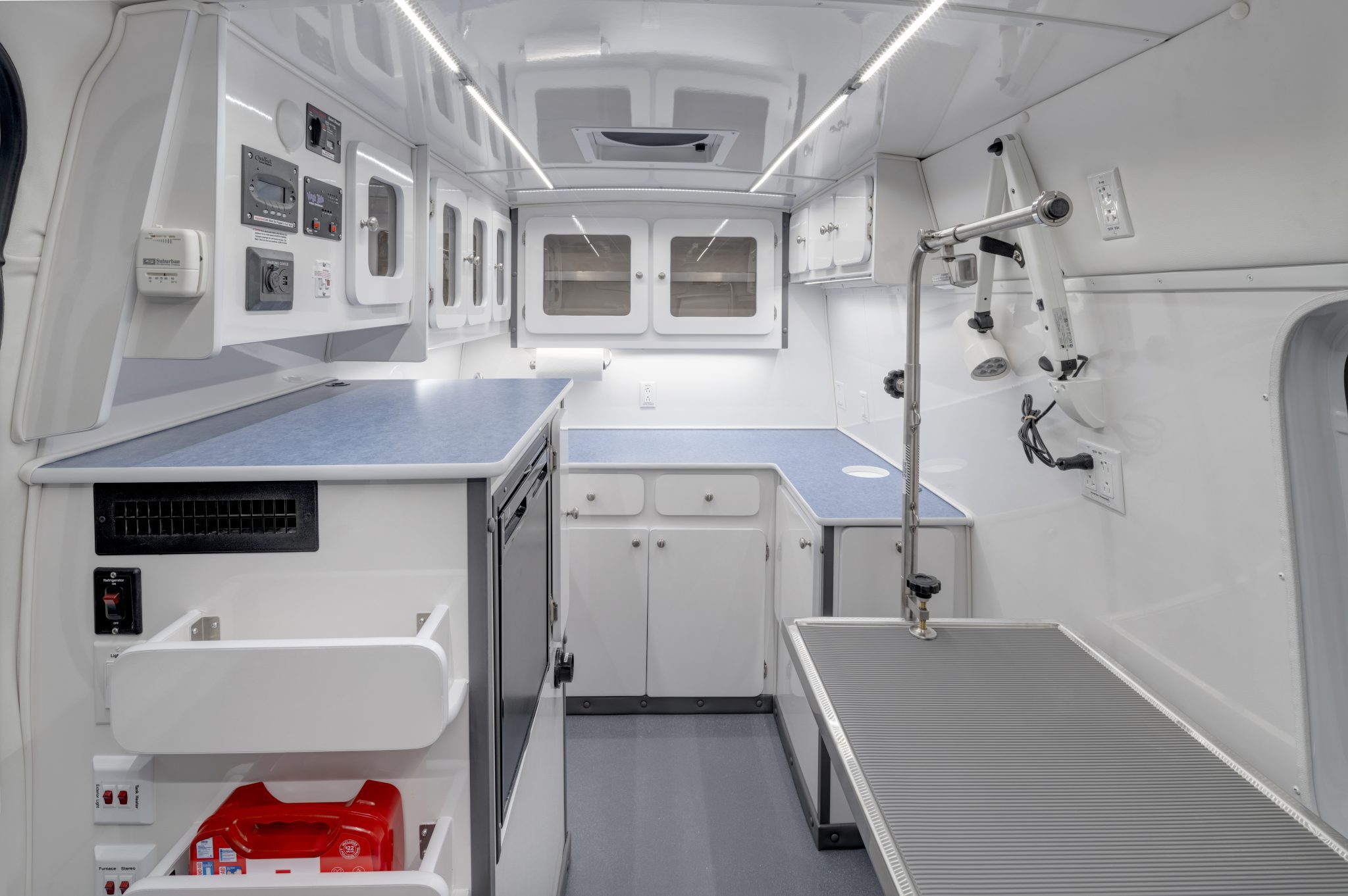 Supreme Well Pet Vet Sprinter Van | Wag'n Tails Mobile Conversions